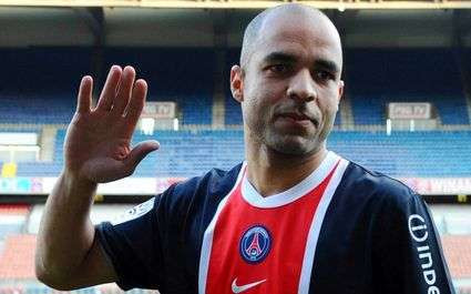 Pourquoi Alex est appelé le Tank - Le10sport.com