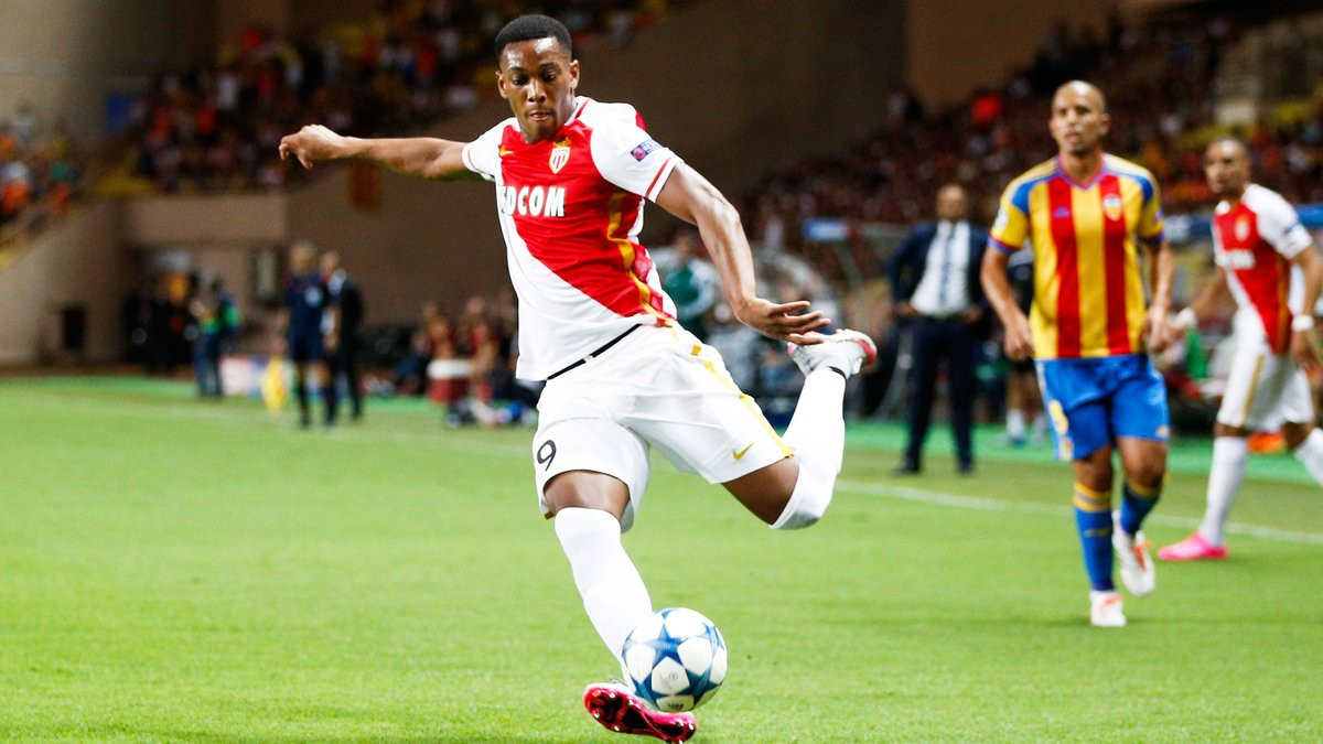 Mercato - Manchester United : Pierre Ménès évoque les 80 M€ d’Anthony ...