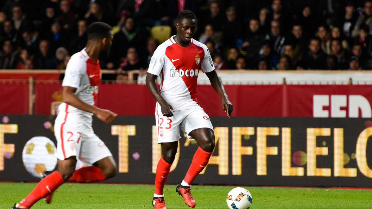 OM - Malaise : Benjamin Mendy répond à la polémique du maillot ! - Le10sport.com