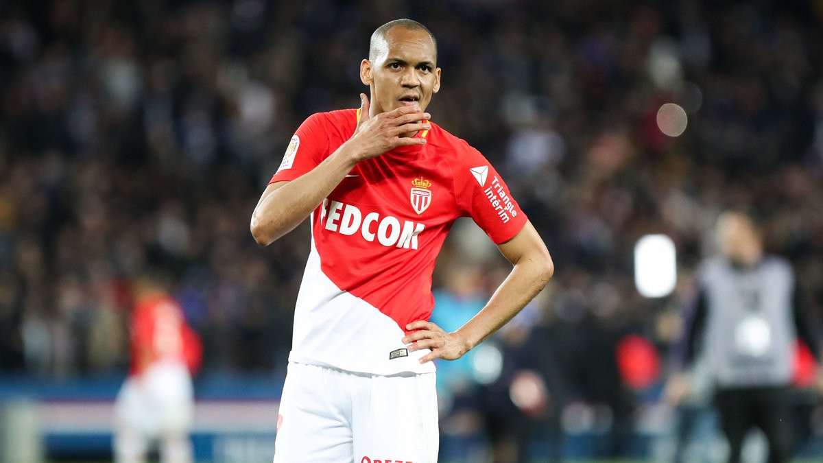 Mercato - PSG : Fabinho ouvre grand la porte au PSG ! - Le10sport.com