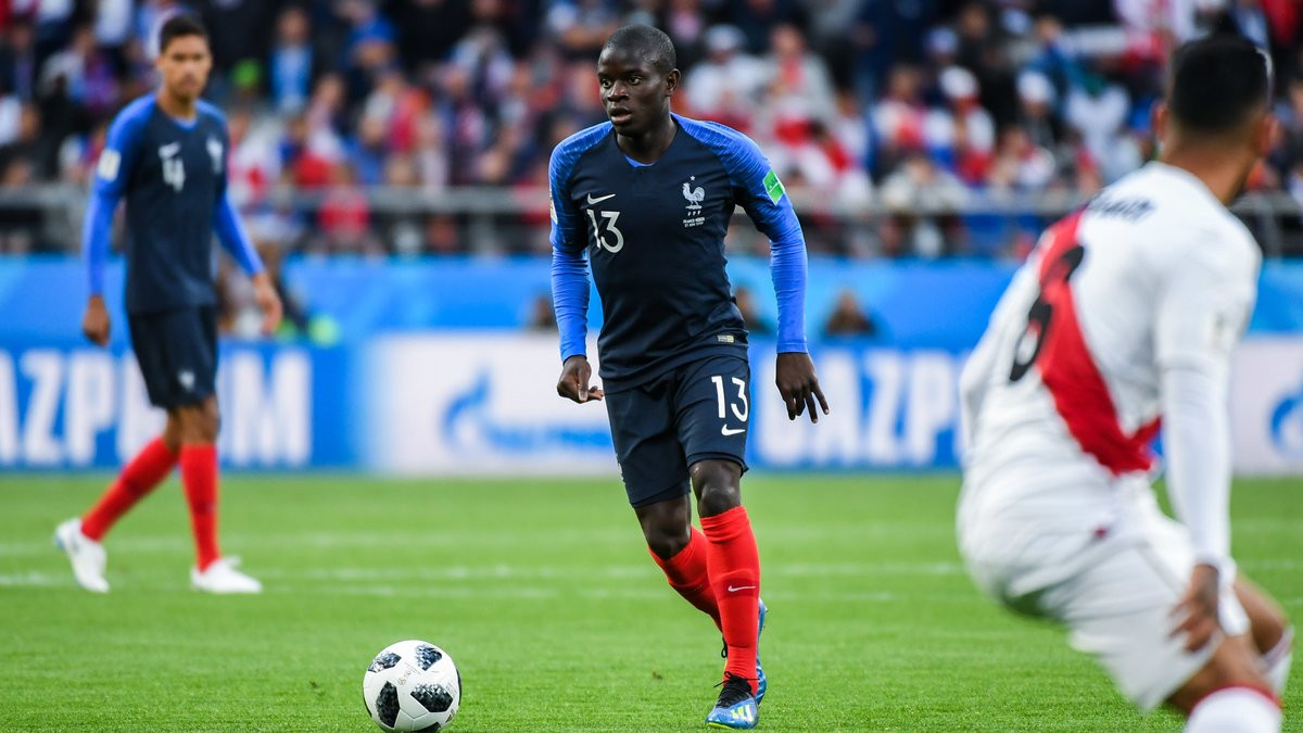Chelsea : Pierre Ménès pointe du doigt N’Golo Kanté ! - Le10sport.com