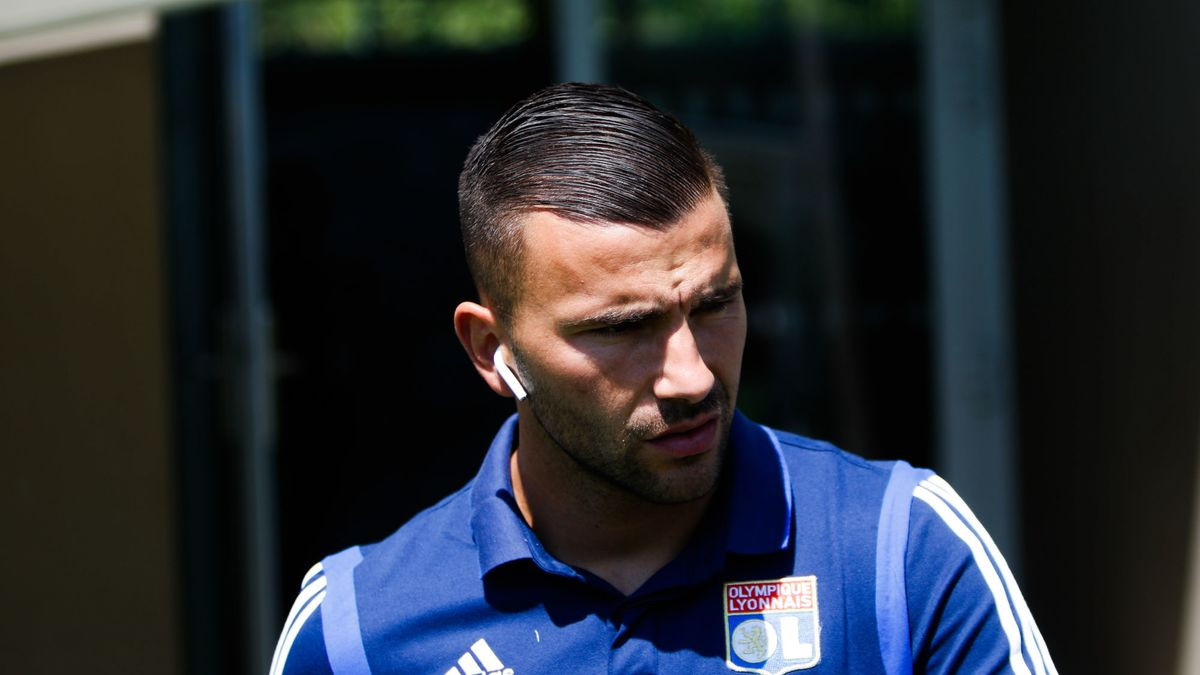 Mercato - PSG : Anthony Lopes au PSG ? Daniel Riolo tranche ...