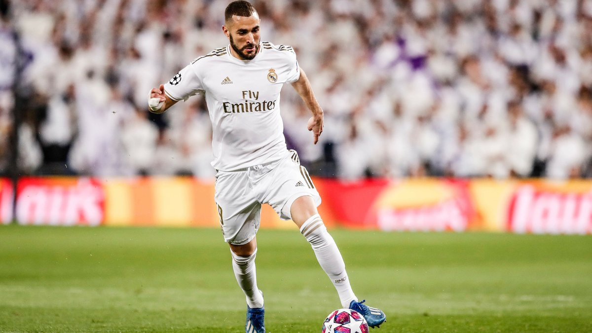 Mercato - Real Madrid : Karim Benzema lance un énorme appel du pied ...