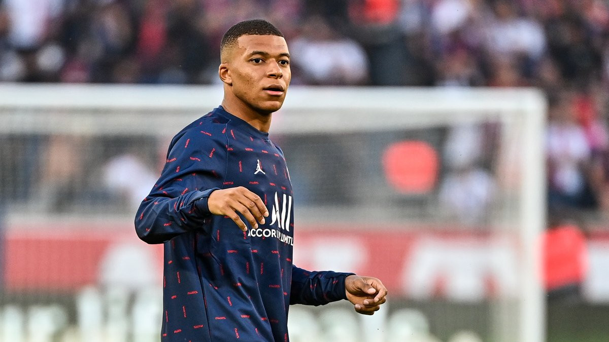 Mercato - PSG : Kylian Mbappé a fait une grande promesse à Leonardo ! - Le10sport.com