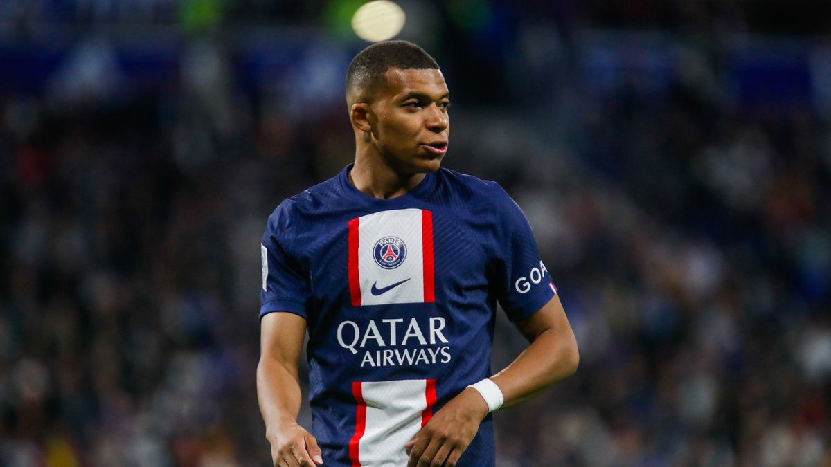 PSG : Le clan Mbappé sort du silence après la polémique - Le10sport.com