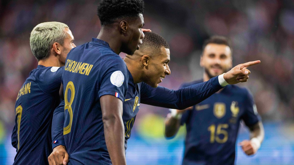Mercato - PSG : Mbappé a réclamé un transfert colossal au Qatar - Le10sport.com