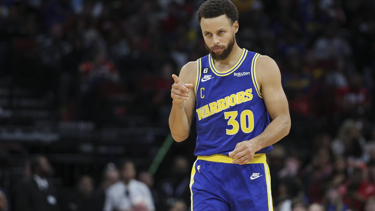 NBA : Warriors, Hornets… Stephen Curry prêt à prendre une décision ...