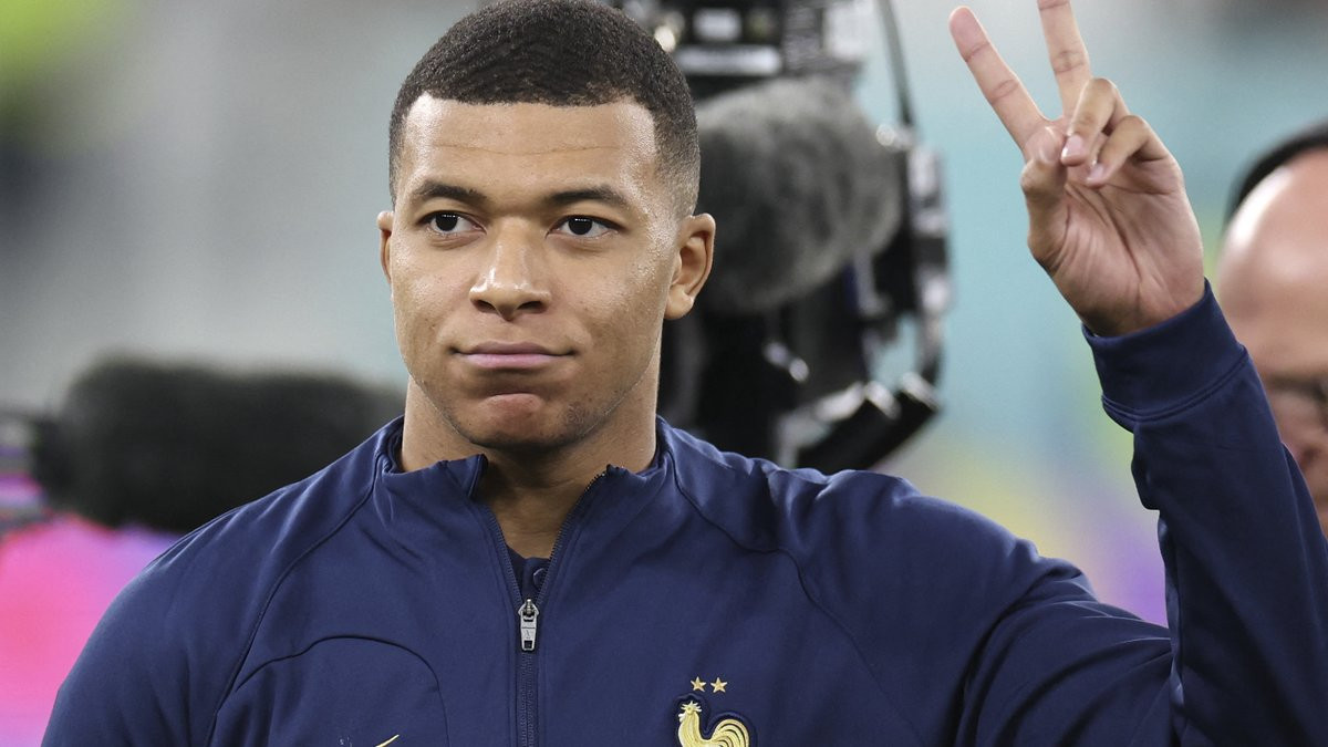 Équipe de France : Kylian Mbappé fait le buzz avant l’Angleterre ...
