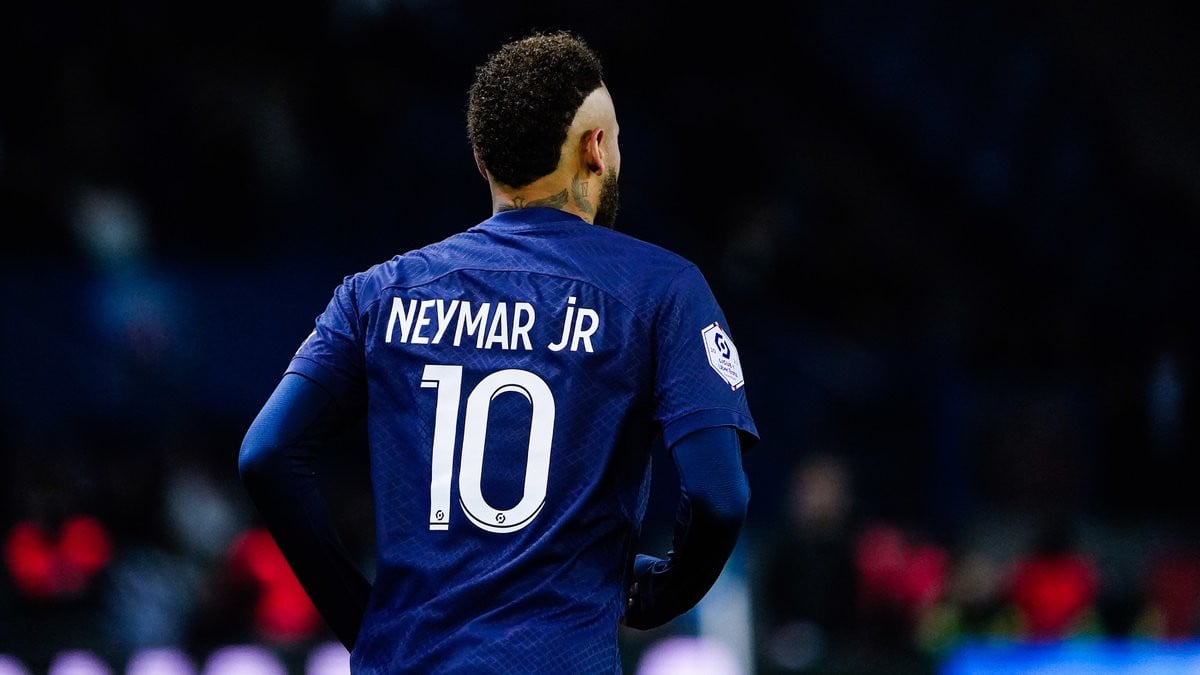 Mercato - PSG : «Retenez moi ou je m’en vais», Neymar se fait dézinguer ...
