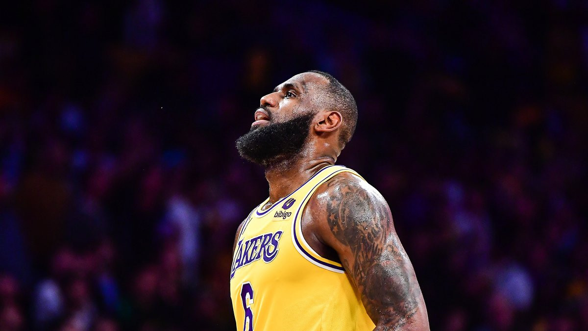 Coup de tonnerre en NBA, c’est historique pour LeBron James - Le10sport.com
