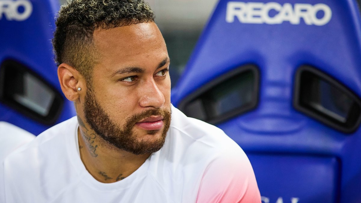 PSG : Le nouveau club de Neymar s'enflamme pour son transfert ...