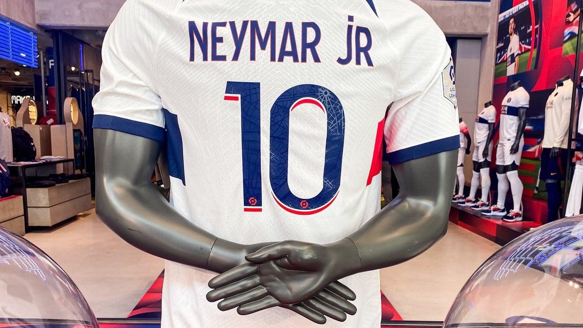 C'est officiel, le PSG annonce son nouveau numéro 10 - Le10sport.com
