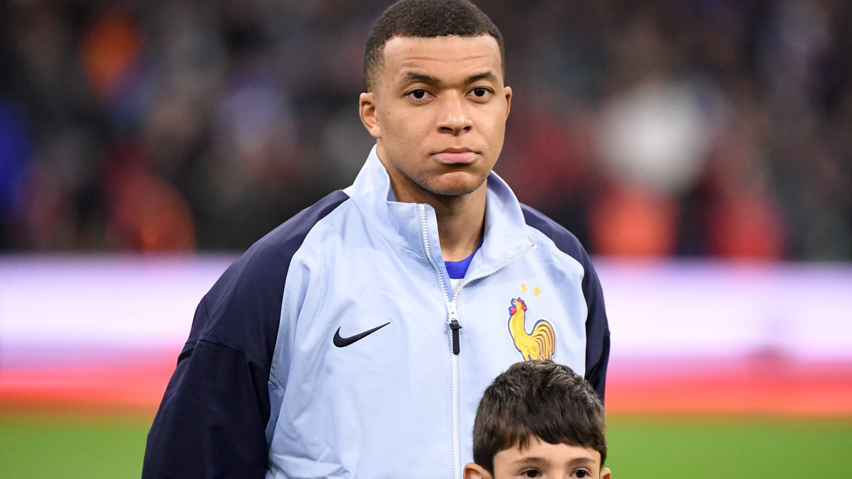 Mercato : Mbappé réclame déjà un transfert au Real Madrid - Le10sport.com