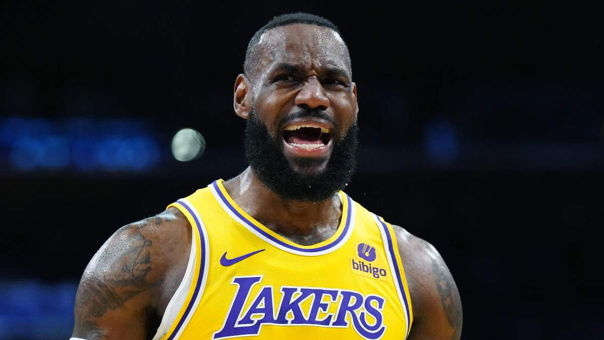 LeBron James : Une absence inquiétante à l’approche des playoffs NBA ...