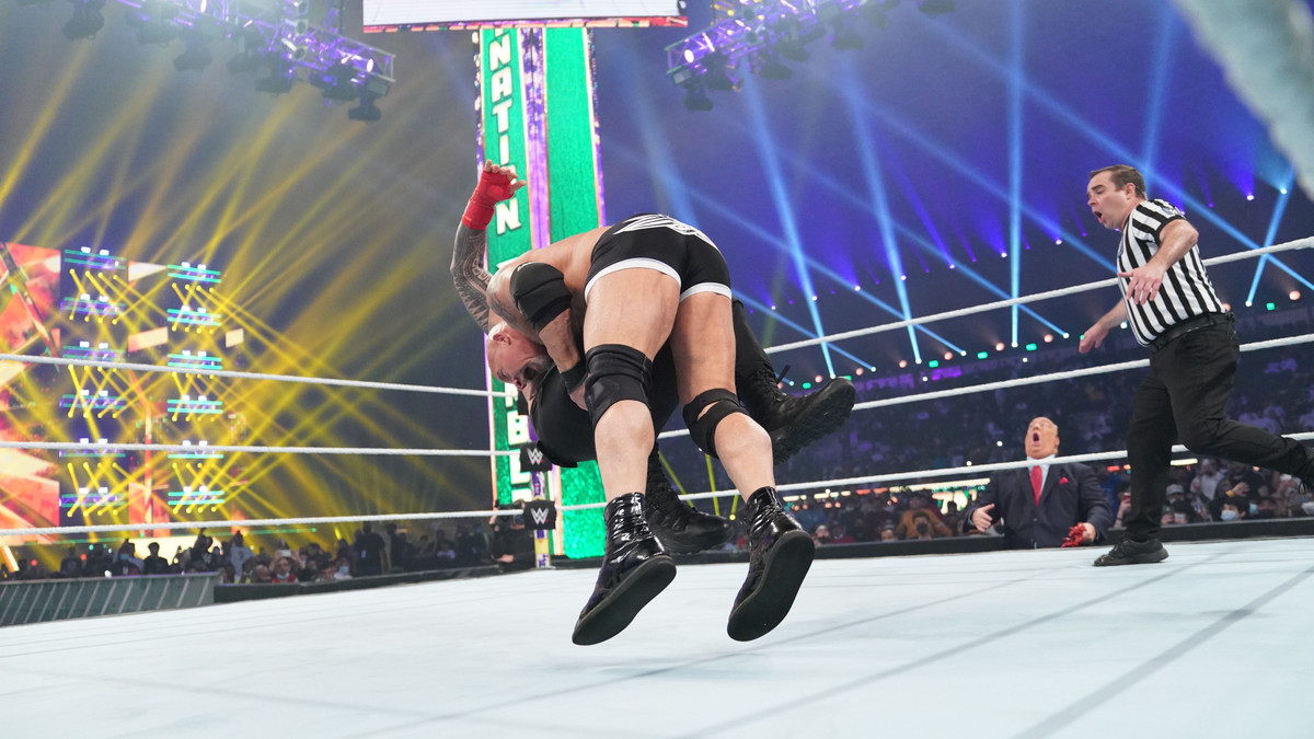Catch : La WWE vient d'annoncer son départ, une légende règle ses ...