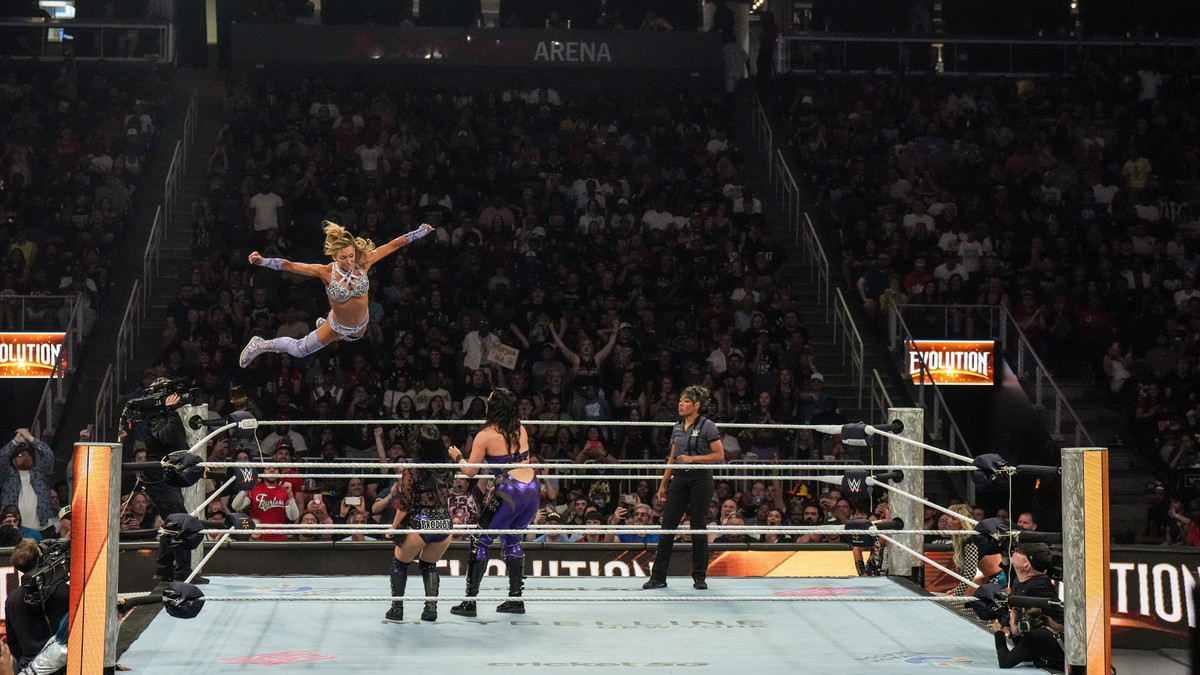 «Je veux faire Danse avec les stars» : Une superstar de la WWE se ...