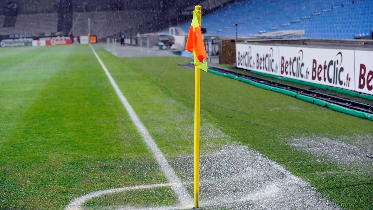 OM-PSG reporté : Marseille sous l'eau, c'est terminé ! - Le10sport.com