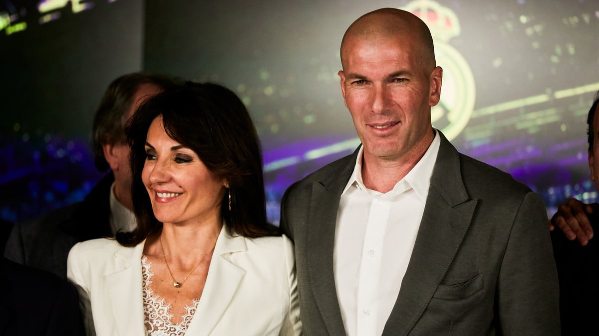 Zidane avec «l’autre femme» : Le coup de foudre ! - Le10sport.com