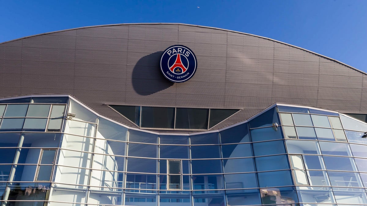Officiel : Le PSG annonce un renfort surprise ! - Le10sport.com