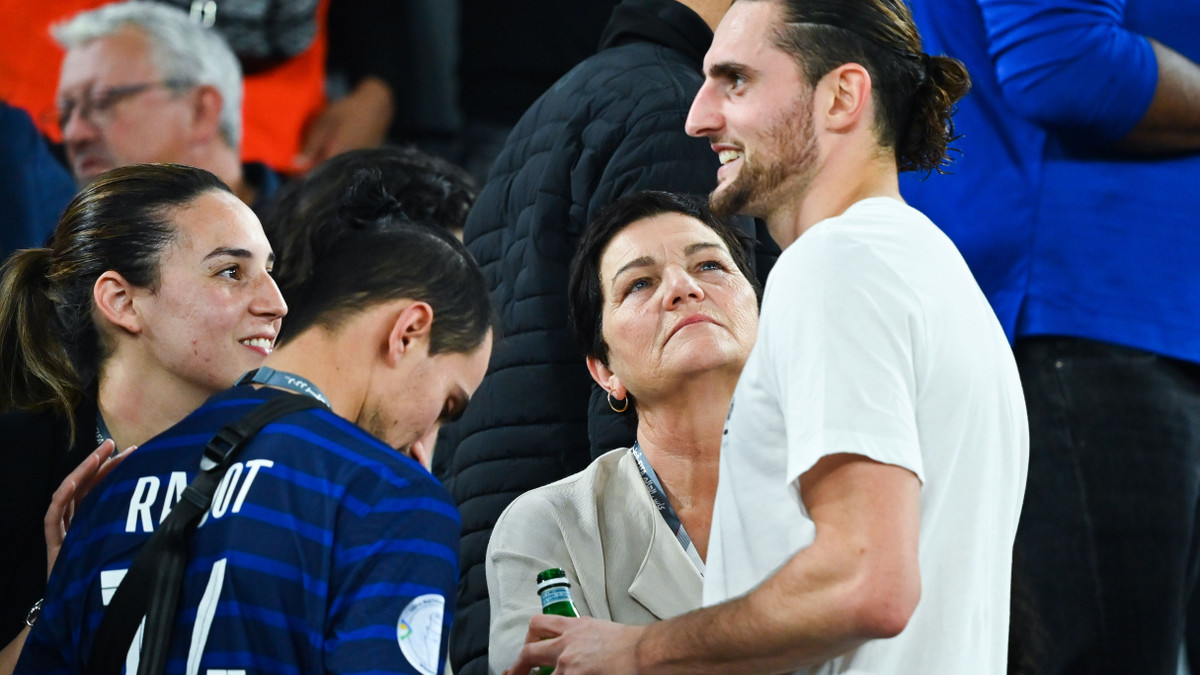OM : Il balance tout sur la mère de Rabiot ! - Le10sport.com