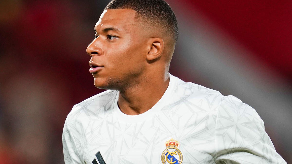 Real Madrid - Cristiano Ronaldo : Une légende annonce la couleur à Mbappé ! - Le10sport.com