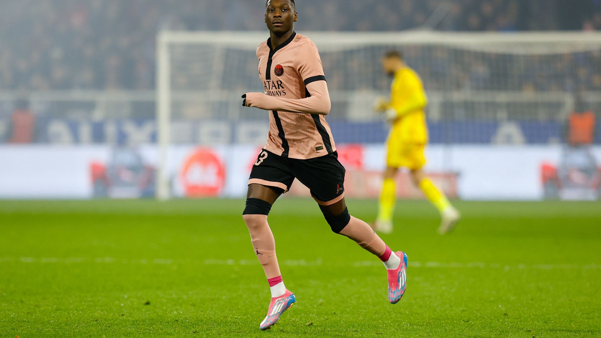 Mercato - PSG : Un transfert à 60M€ pour aider Kolo Muani ? - Le10sport.com