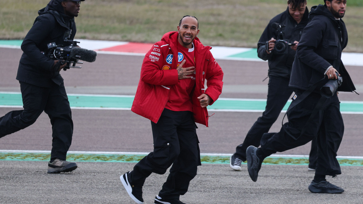 Lewis Hamilton allume la mèche, polémique chez Ferrari ! - Le10sport.com