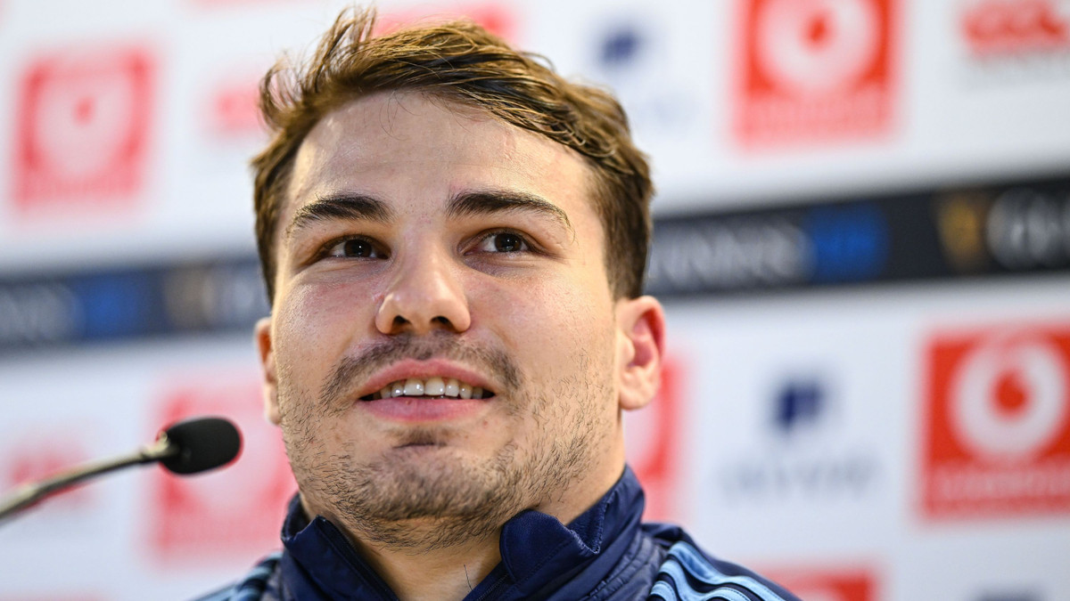 Antoine Dupont et Iris Mittenaere, la nouvelle annonce sur leur histoire d'amour ! - Le10sport.com