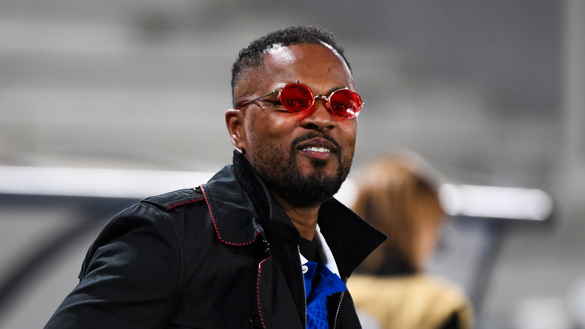 Patrice Evra - Pierre Ménès : Le clash est reparti ! - Le10sport.com