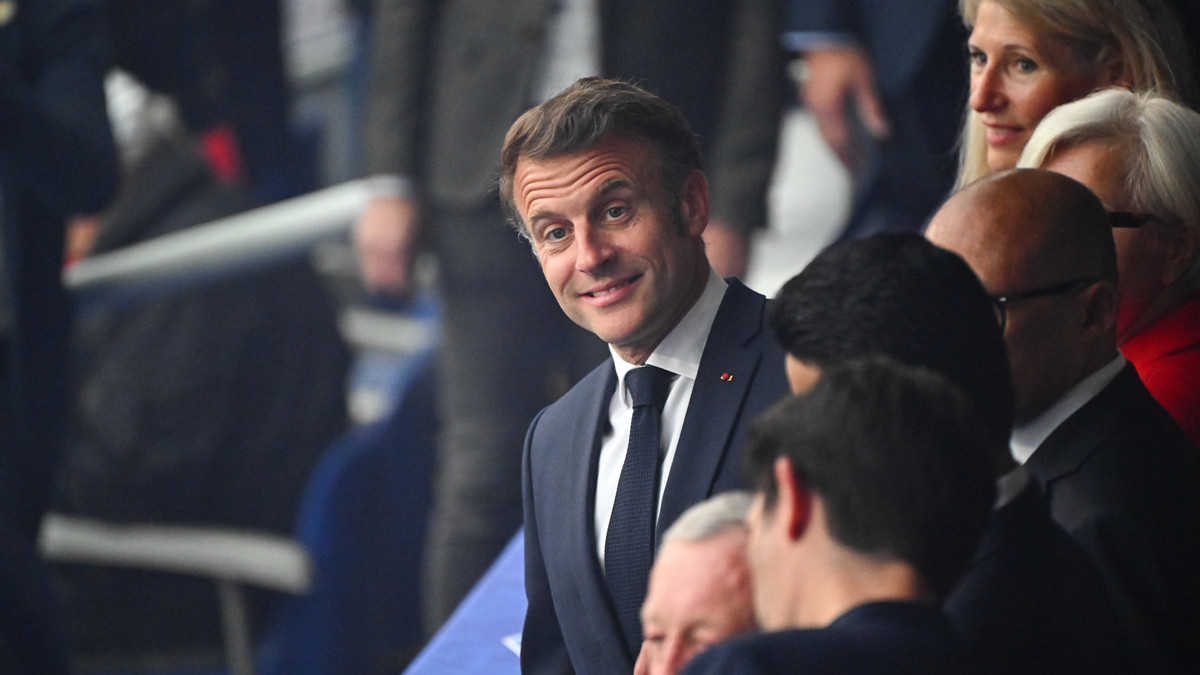 Le PSG snobé par Emmanuel Macron ! - Le10sport.com