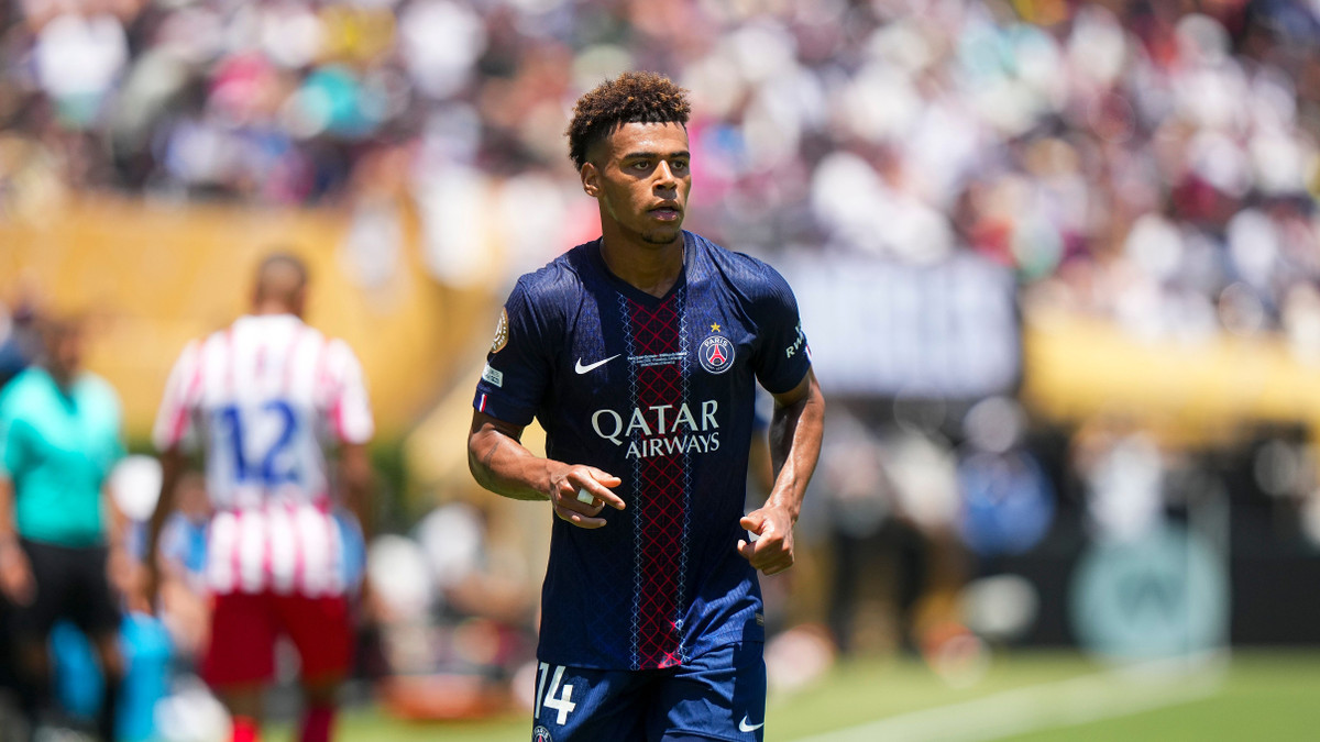 PSG : L’improbable erreur avec Désiré Doué ! - Le10sport.com