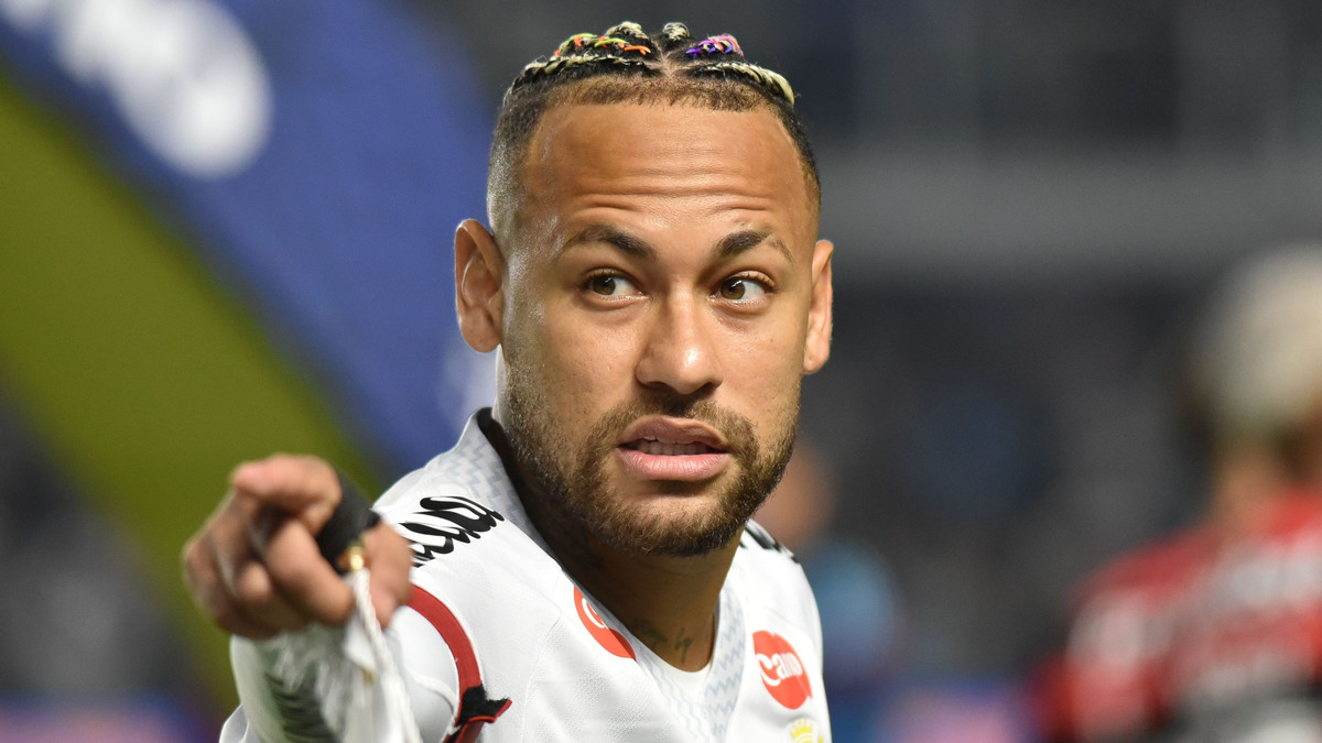 Mercato : Elle balance le bourreau de Neymar au PSG ! - Le10sport.com