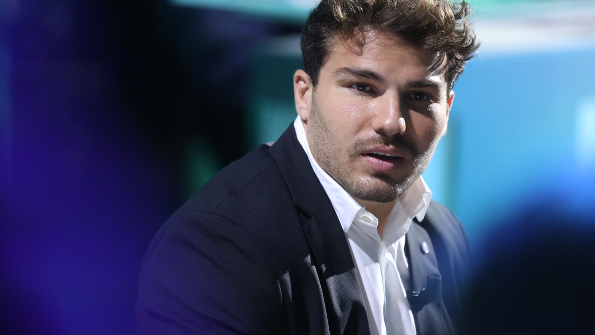 Antoine Dupont et son salaire : Le malaise !... | Rugby-Addict