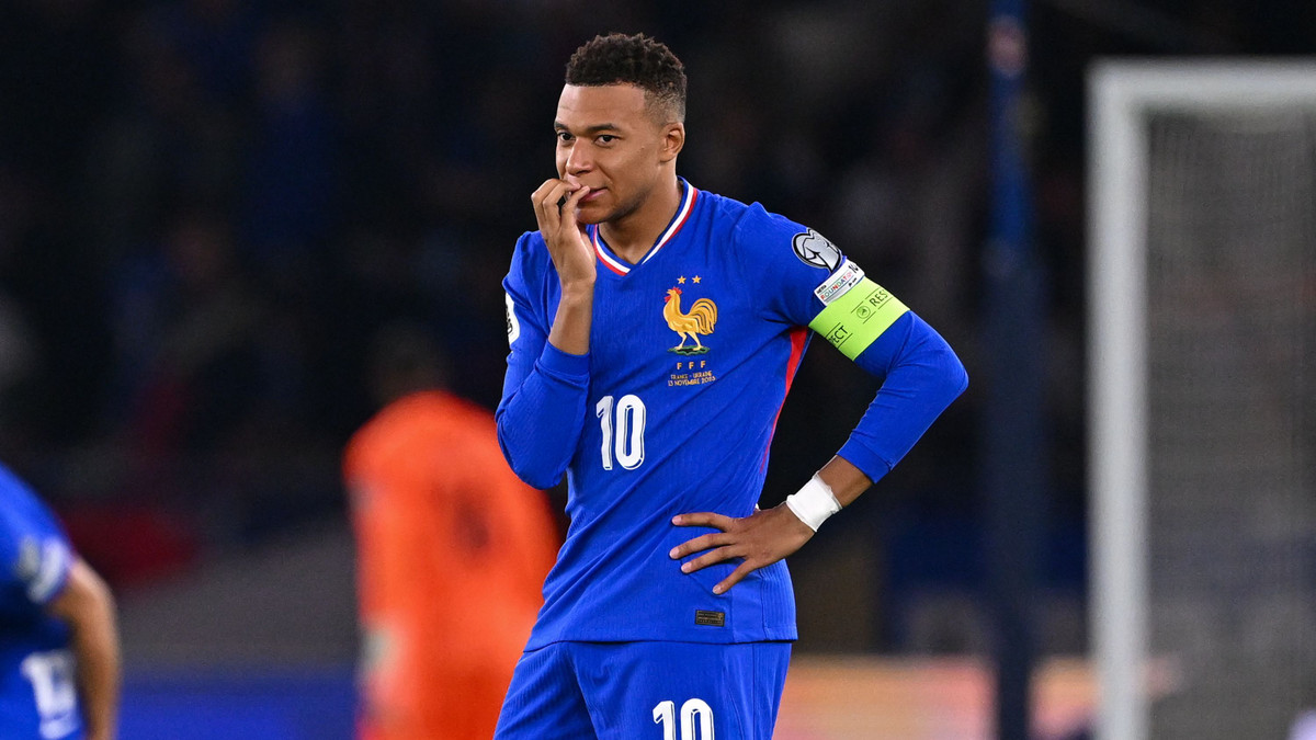 Scène surréaliste à la télévision : Mbappé annonce un coup de «rat ...