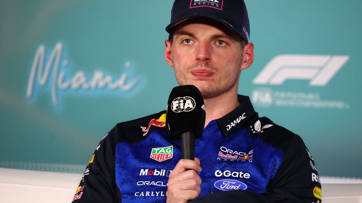 Un mois après la dernière course, la F1 est de retour : Max Verstappen ...