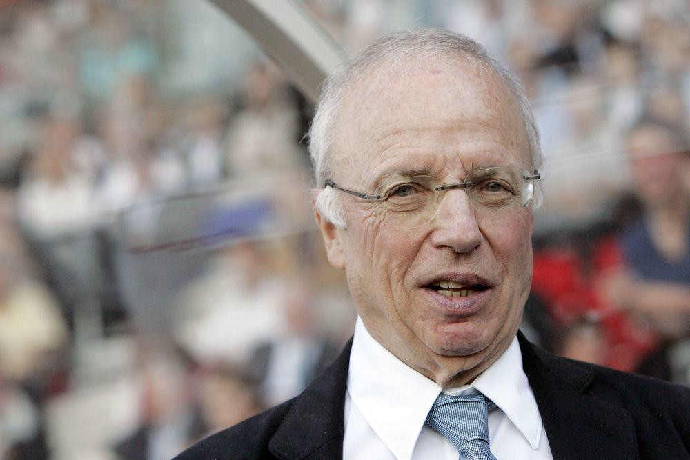 EDF : Hommage rendu à Thierry Roland - Le10sport.com