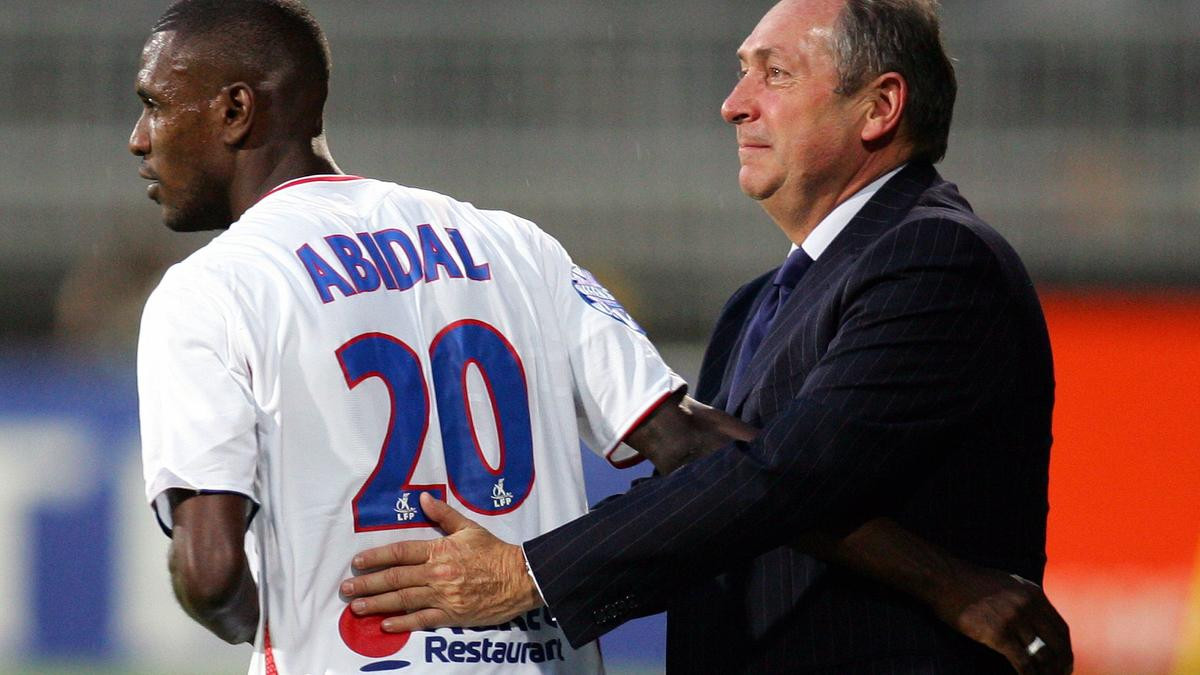 Mercato - OL : Abidal n’exclut pas un retour à Lyon - Le10sport.com