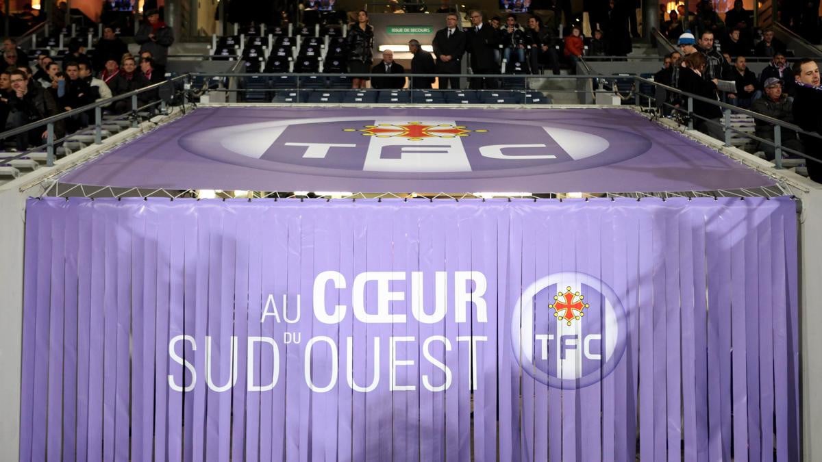 Mercato - Officiel : Un nouveau buteur débarque à Toulouse ... Mercato - Officiel : Un nouveau buteur débarque à Toulouse ...