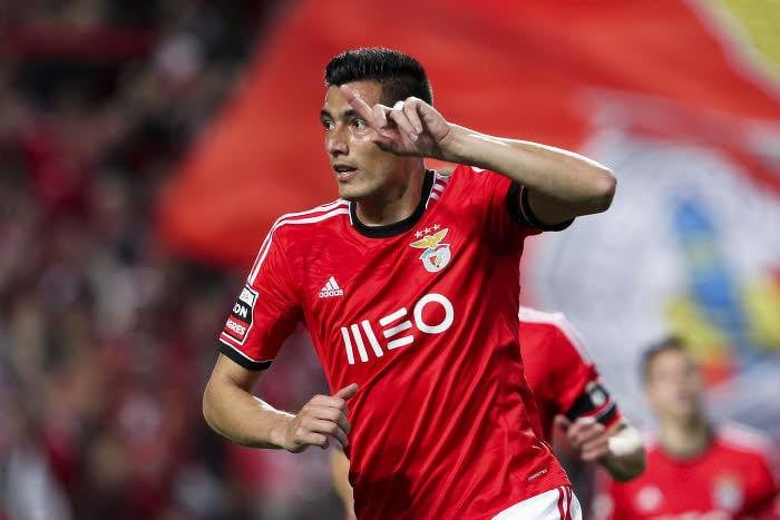 Mercato : Oscar Cardozo vers Trabzonspor - Le10sport.com