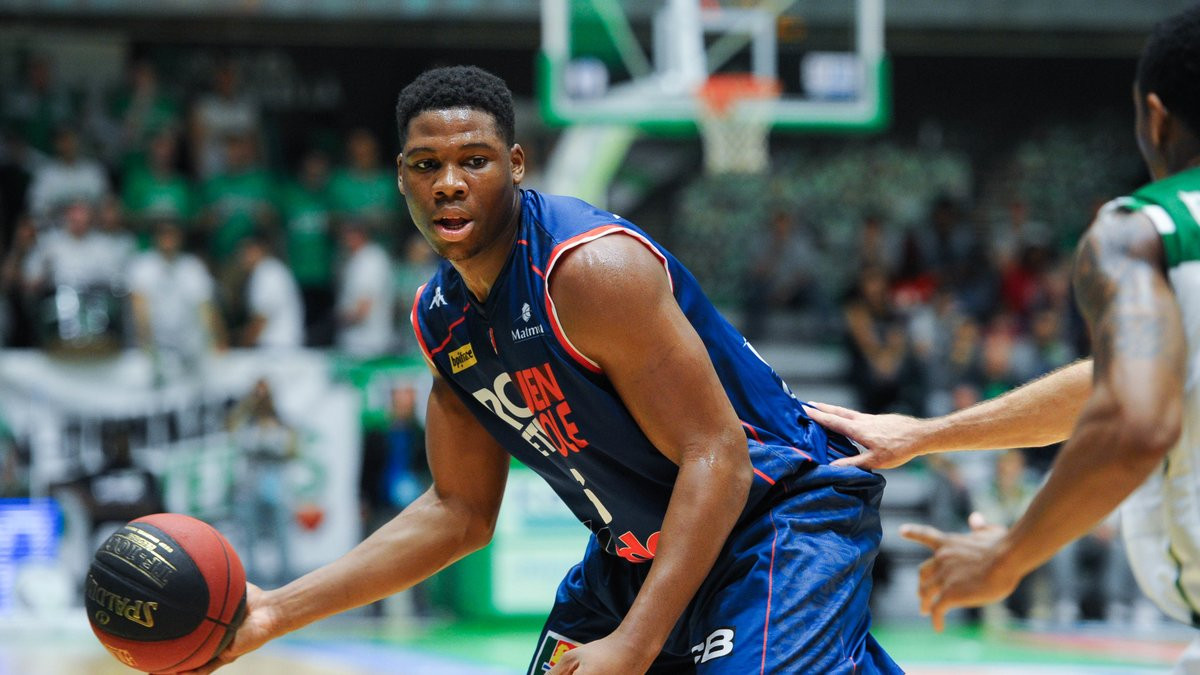 Basket - NBA : Ce Français de Boston qui évoque sa situation avec les ...