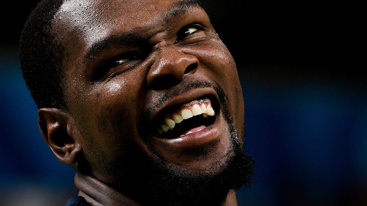 Basket - NBA : Les Warriors prennent position pour l’avenir de Kevin ...