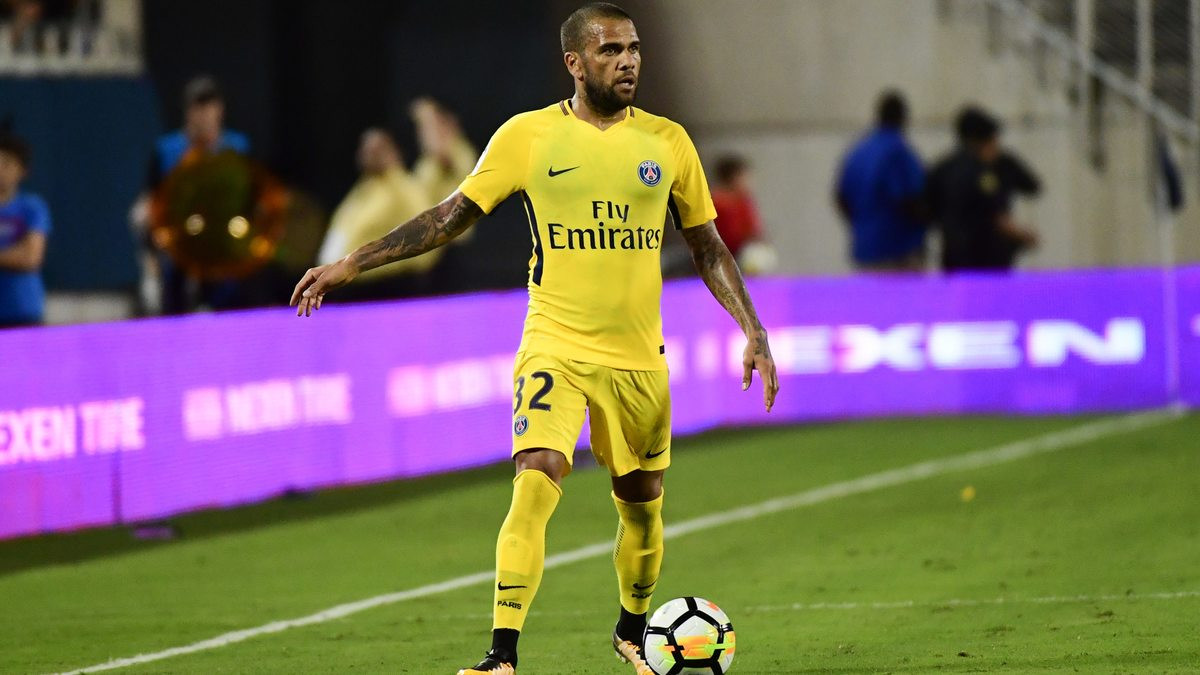 Mercato – PSG : Dani Alves dévoile une des raisons de son arrivée au ...