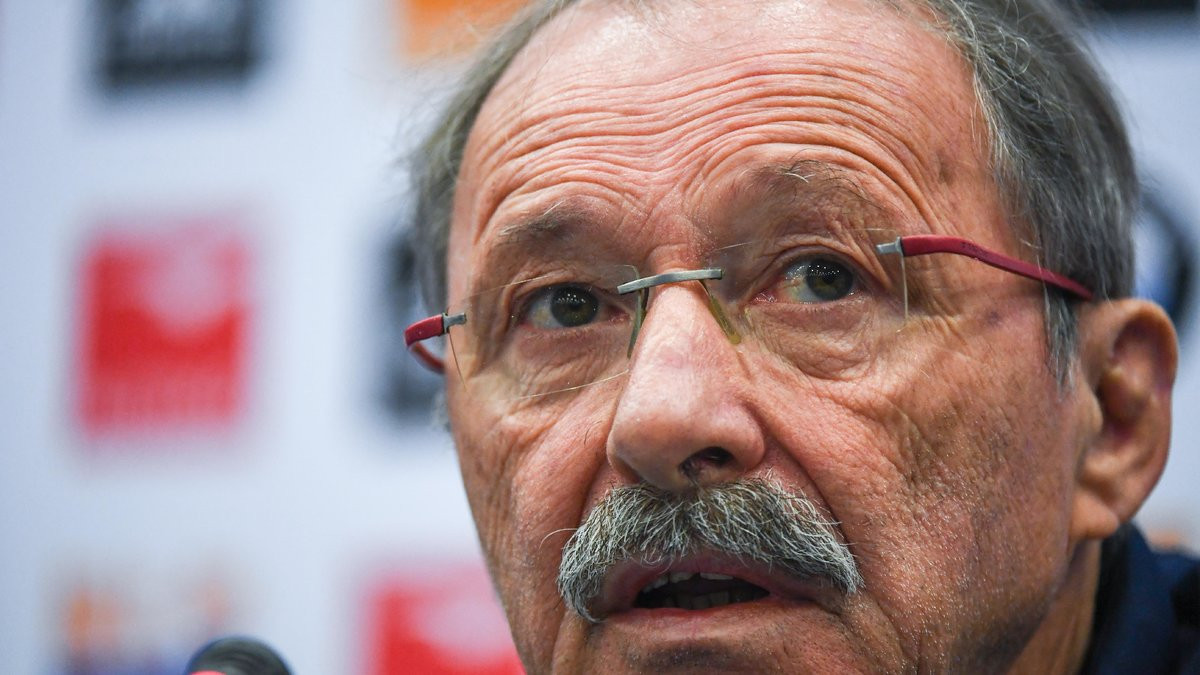 Rugby - XV de France : Brunel égratigne l’arbitrage après la défaite ...