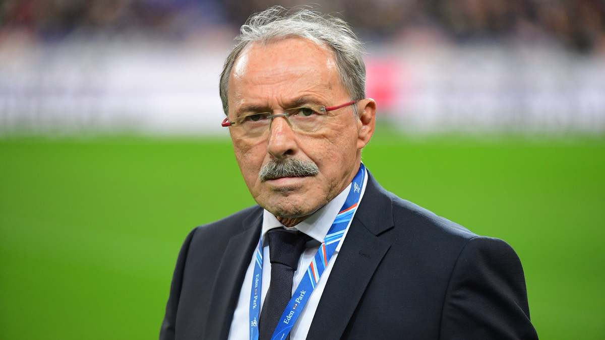 Rugby - XV de France : Brunel prévient ses joueurs avant les Fidji ...