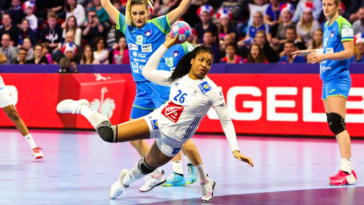 Handball - Euro 2018 : Pauletta Foppa, le bonbon de l’équipe de France ...