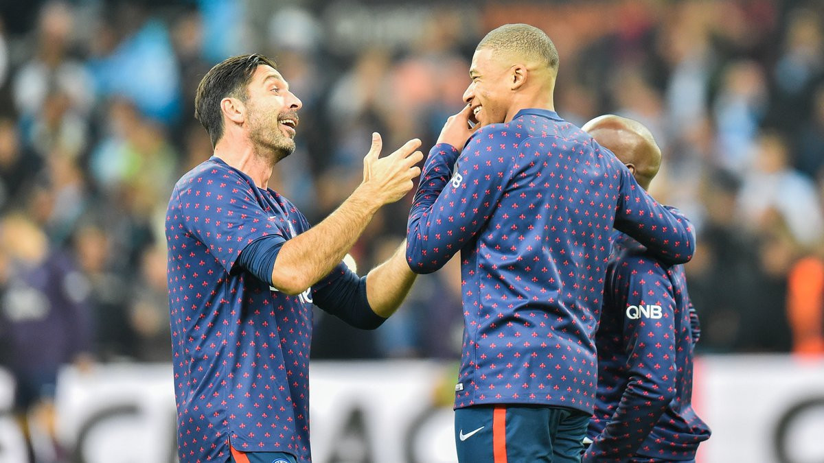 PSG : Le bel hommage de Mbappé à Buffon ! - Le10sport.com