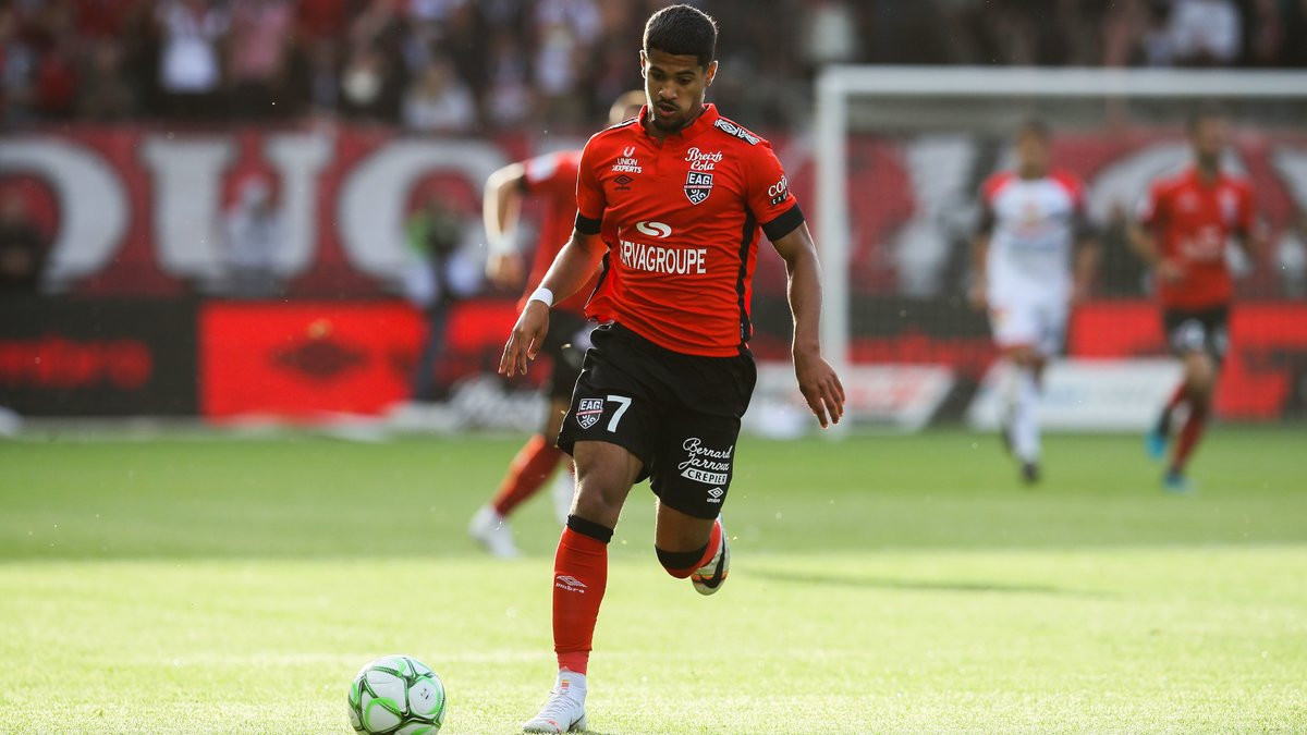 EXCLU - Mercato : Nice débarque pour Ludovic Blas ! - Le10sport.com