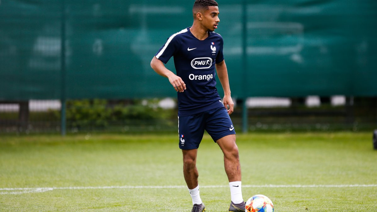 PSG : Dagba lance un appel du pied à Deschamps ! - Le10sport.com