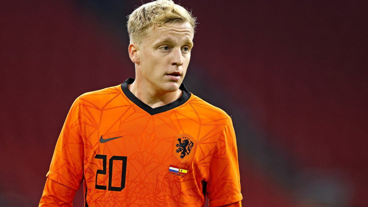 Mercato : Van de Beek déterminé à quitter Manchester United ...