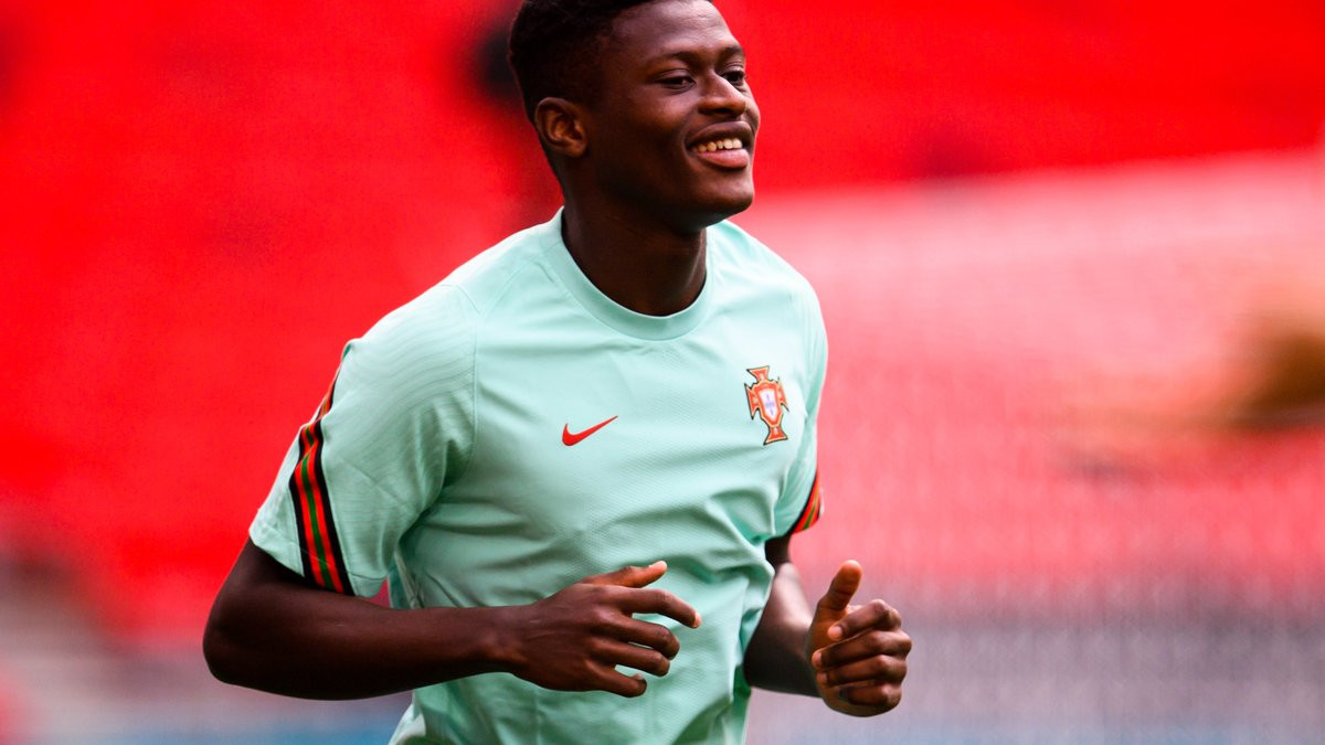 Mercato - PSG : Le numéro de Nuno Mendes est connu ! - Le10sport.com